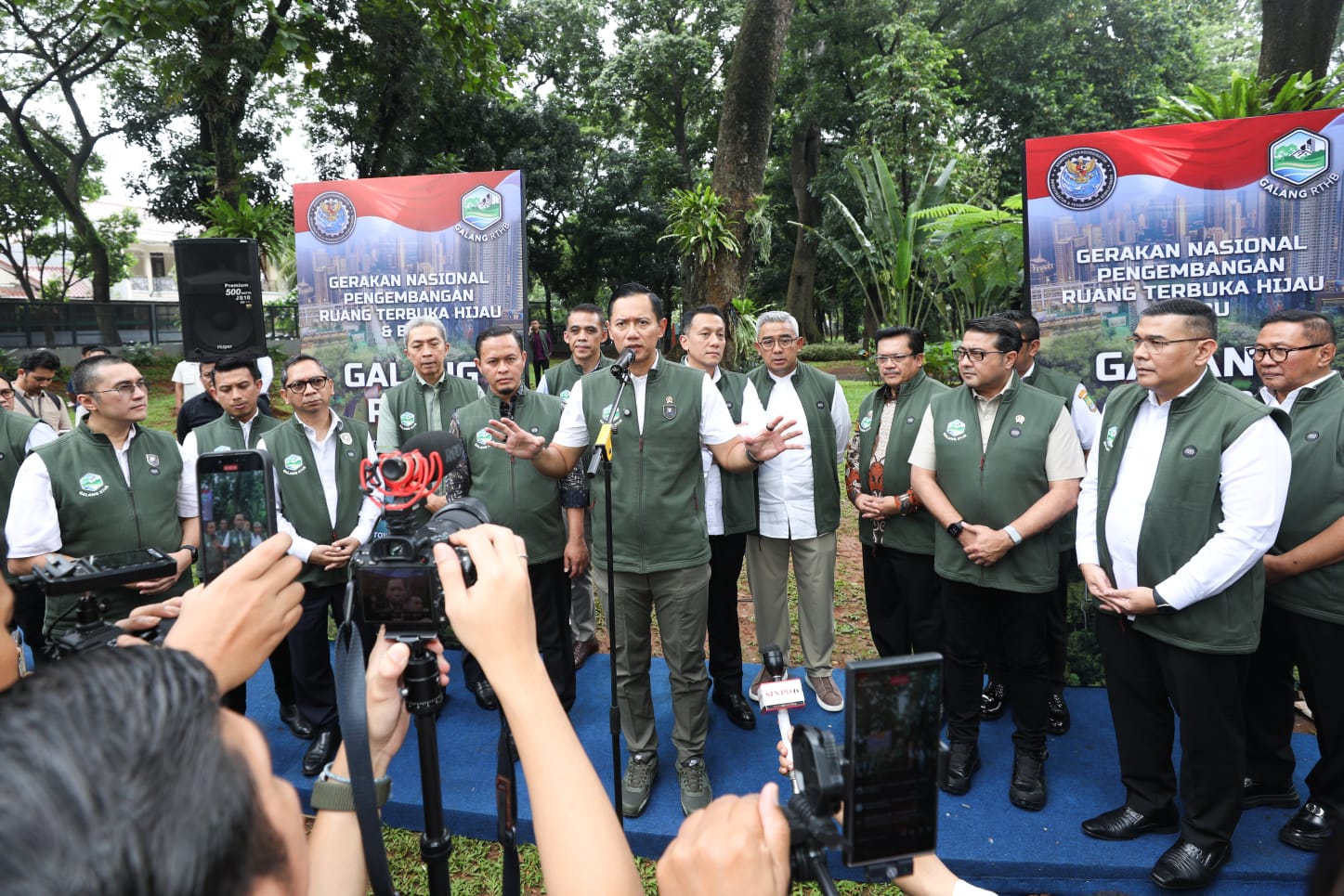 Implementasikan Gerakan Indonesia ASRI Presiden Prabowo, Menko AHY ...